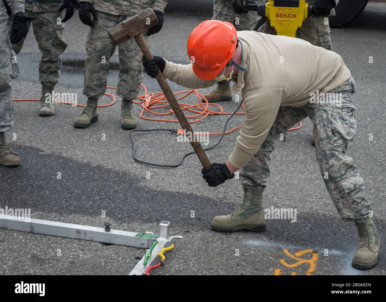 Alaskan small shelter system hi-res stock photography and images - Alamy