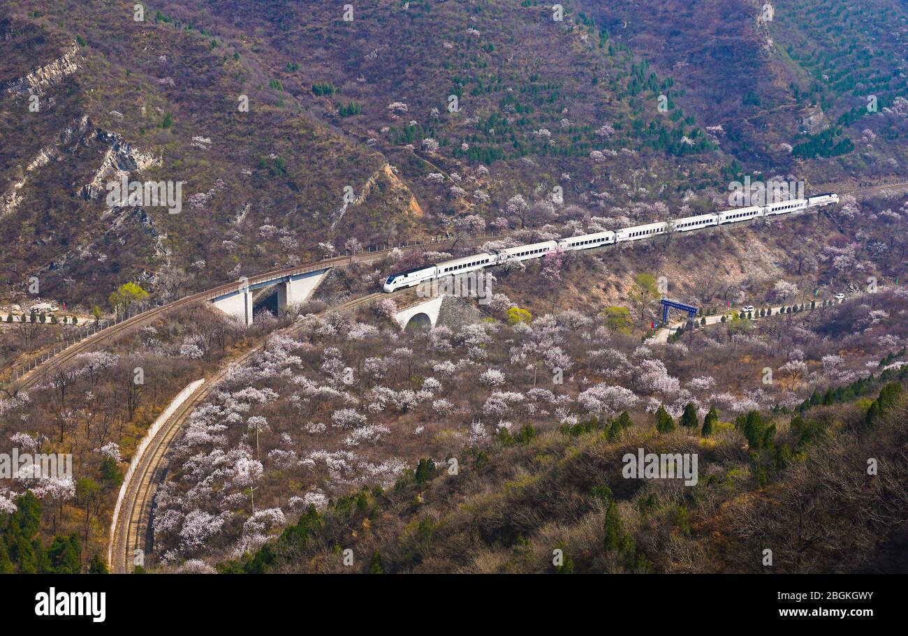 Suburban rail hi-res stock photography and images - Alamy