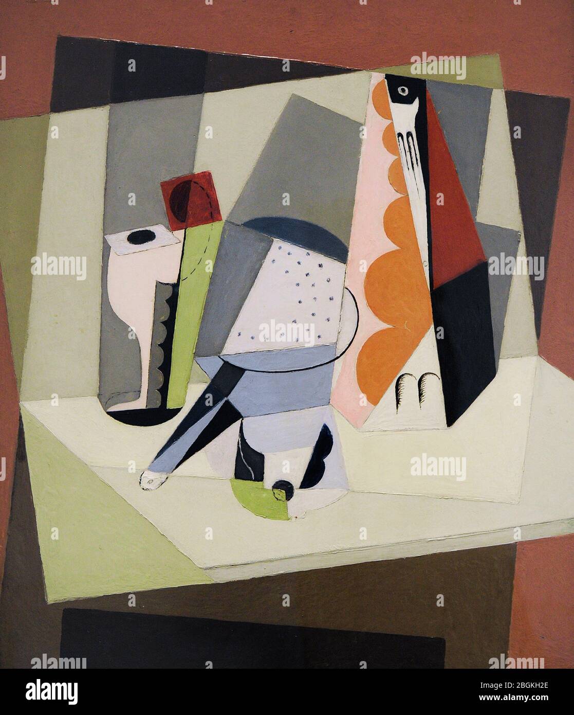 Naturaleza muerta cubista hi-res stock photography and images - Alamy