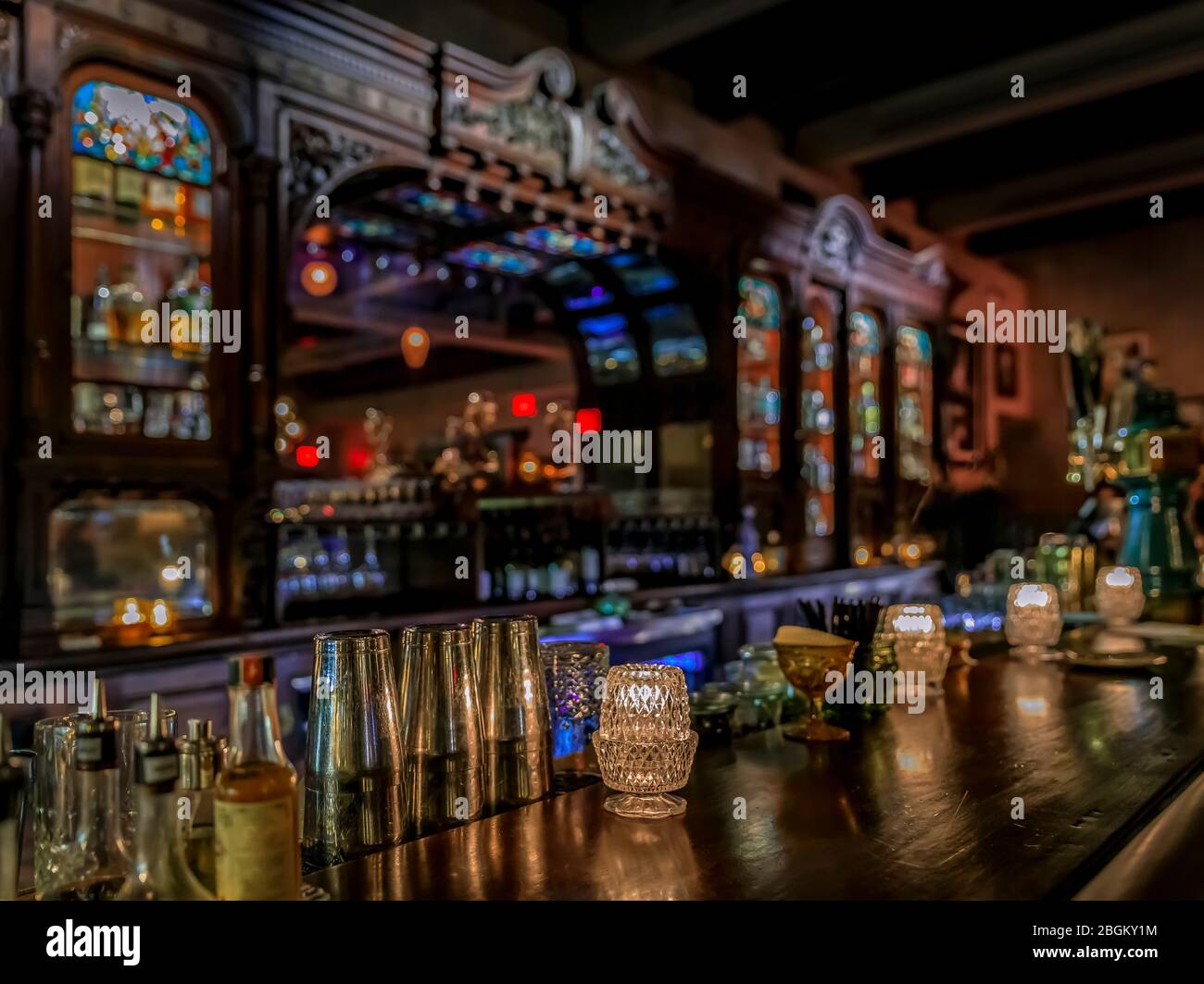 Victorian table setting hi-res stock photography and images - Alamy