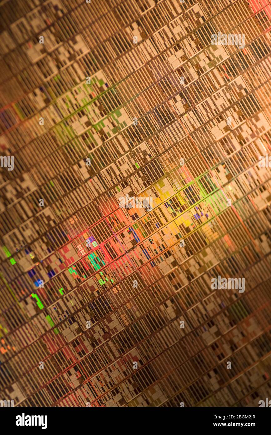 Silicon wafer hi-res stock photography and images - Alamy