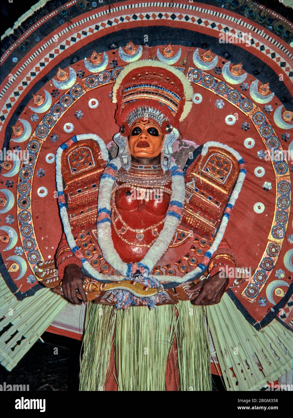 Theyam art hi-res stock photography and images - Alamy