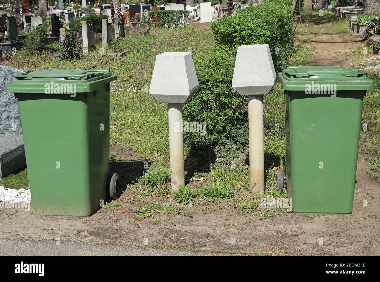 Buried trash cans hi-res stock photography and images - Alamy