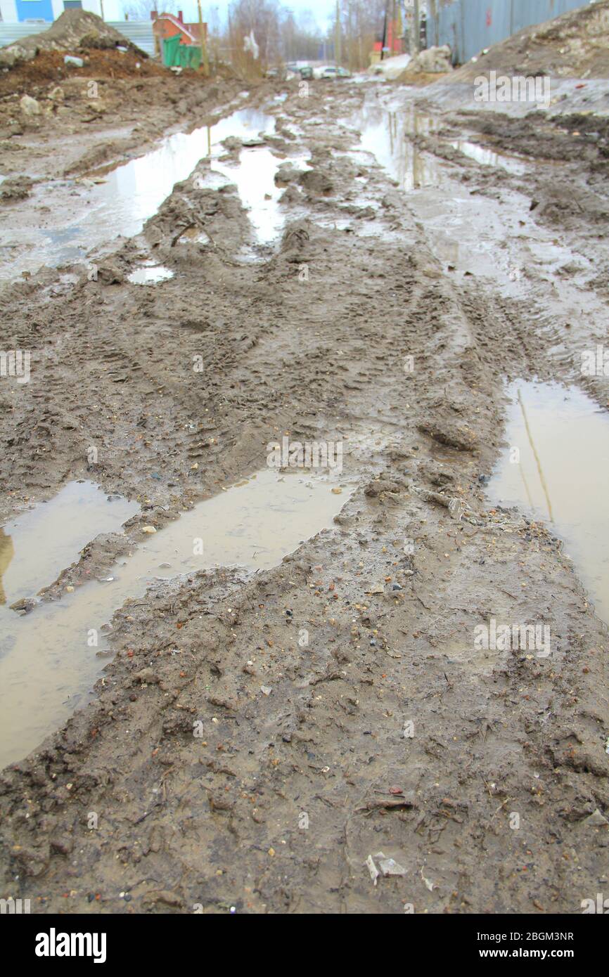 Car track marks hi-res stock photography and images - Alamy