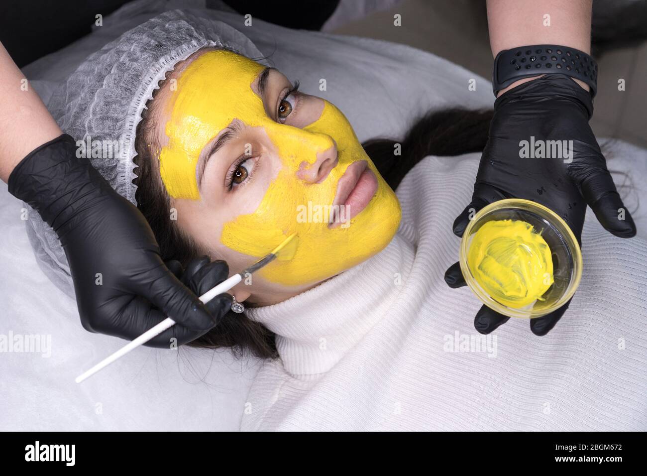 Beauty salon, facial peeling mask with retinol treatment and fruit ...