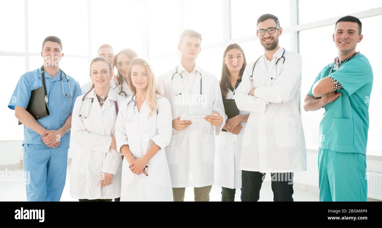 group of diverse medical staff standing together Stock Photo - Alamy