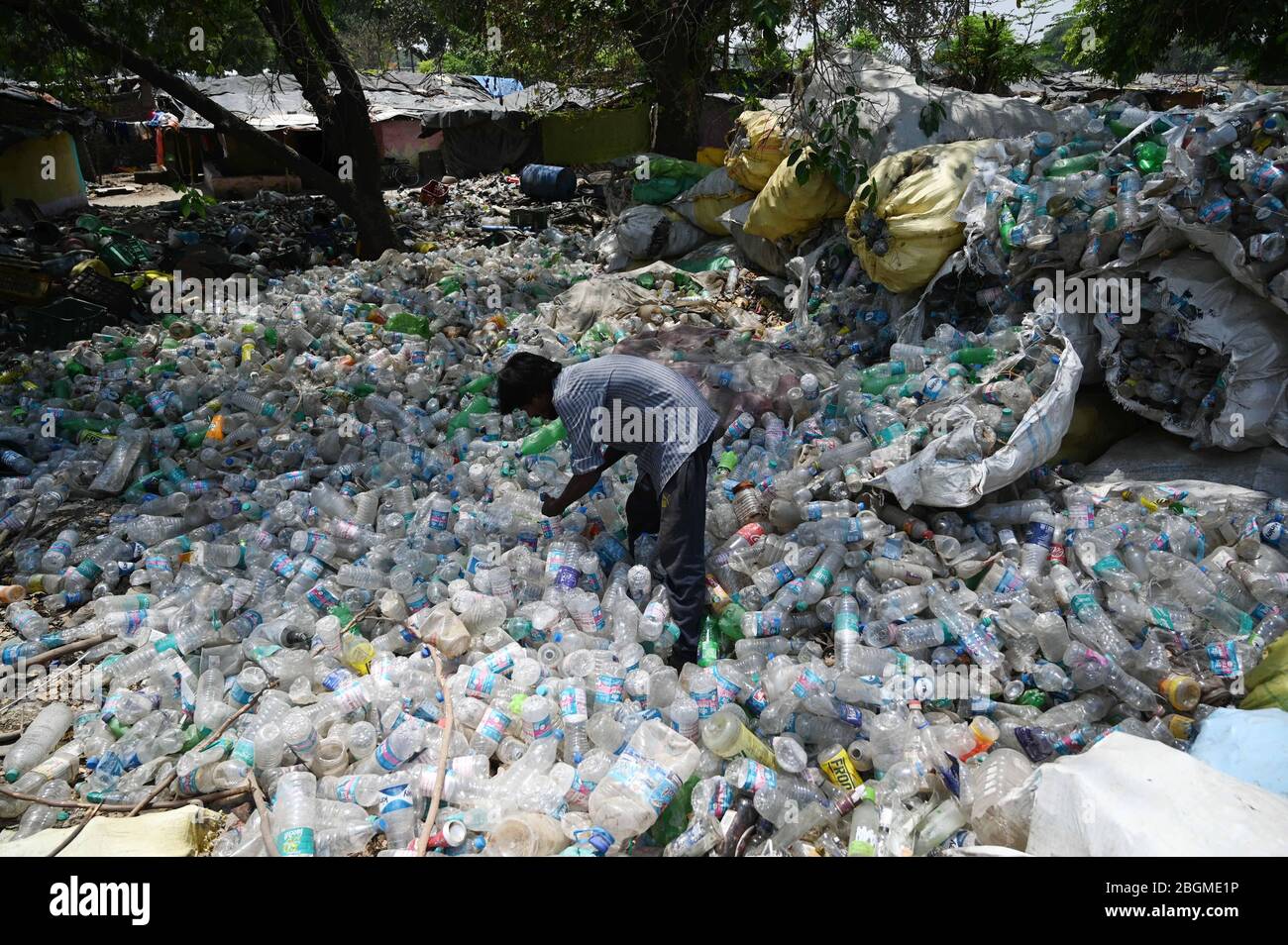 Ragpicker hi-res stock photography and images - Alamy