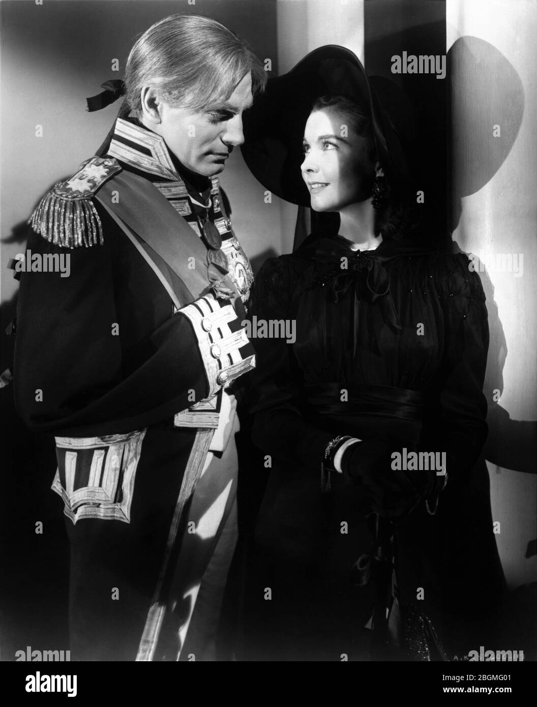 Vivien leigh as emma lady hamilton Black and White Stock Photos & Images - Alamy