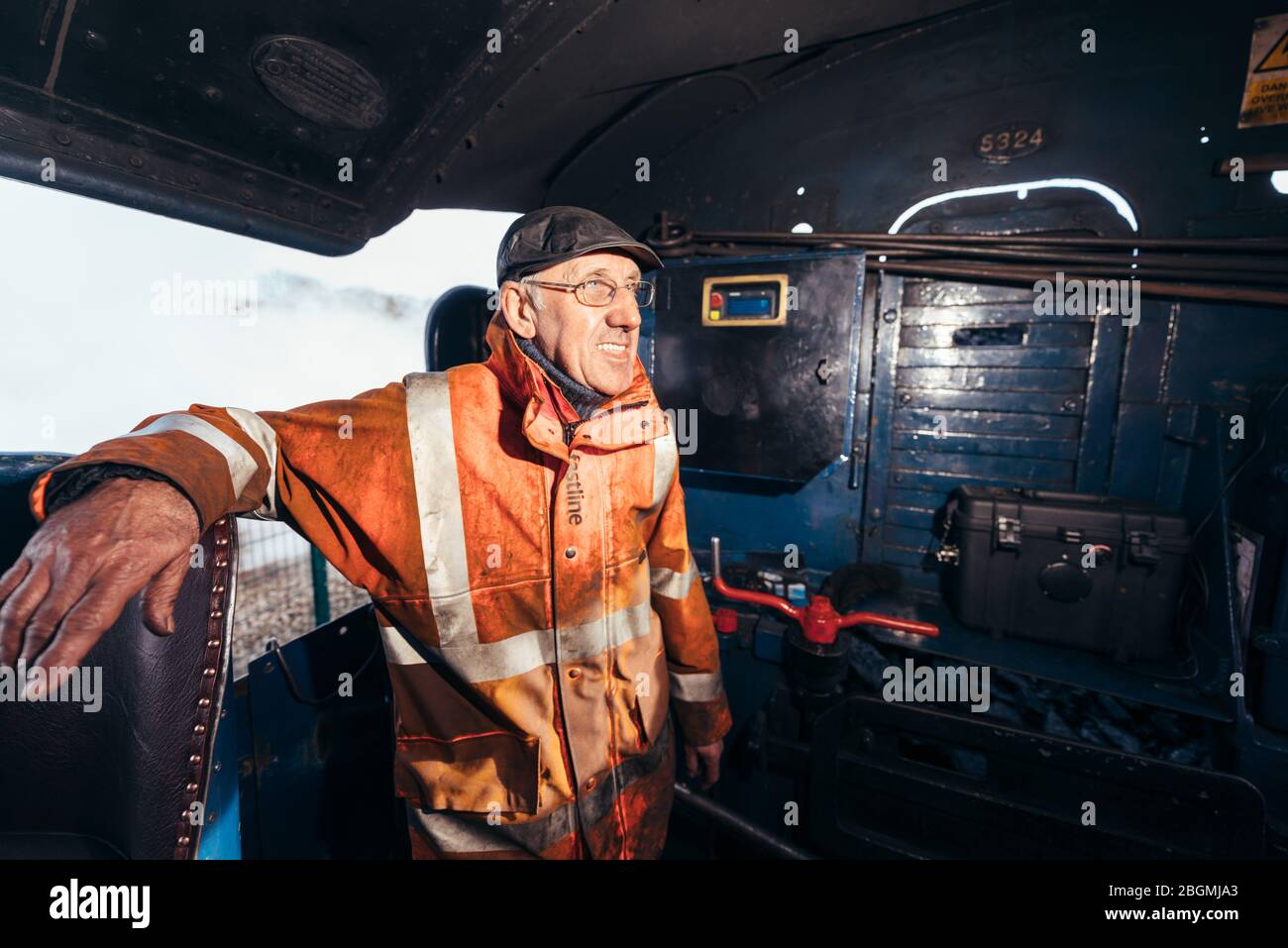 Lner train inside hi-res stock photography and images - Alamy