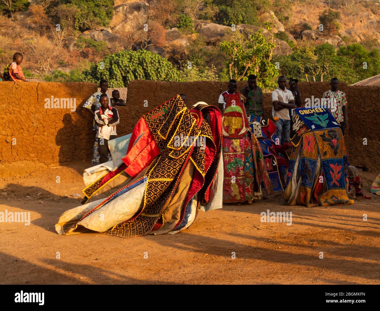 Voodoo festival benin mask hi-res stock photography and images - Alamy