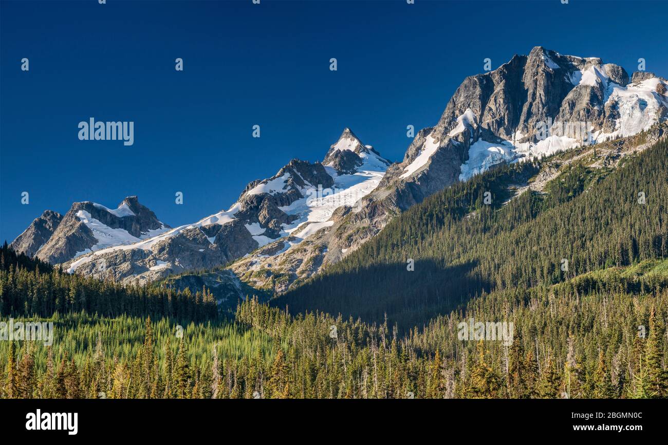Lillooet range hi-res stock photography and images - Alamy