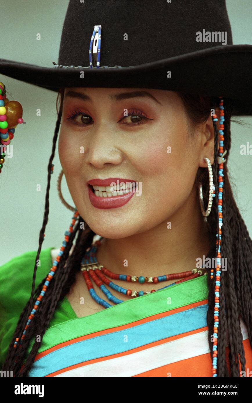 Tibetan singer hi-res stock photography and images - Alamy