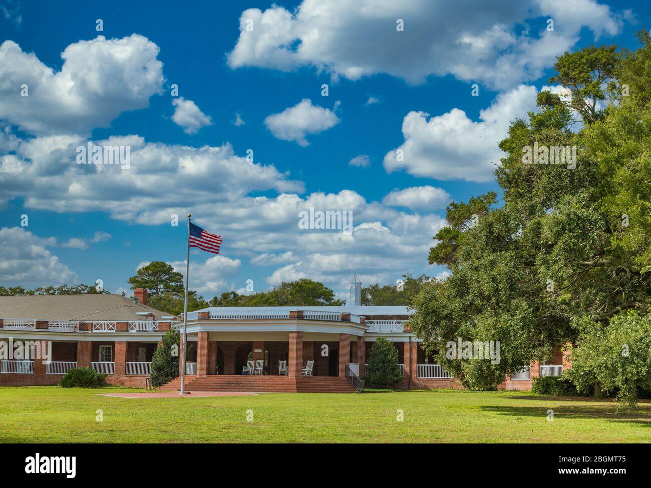 American brick buildings hi-res stock photography and images - Alamy