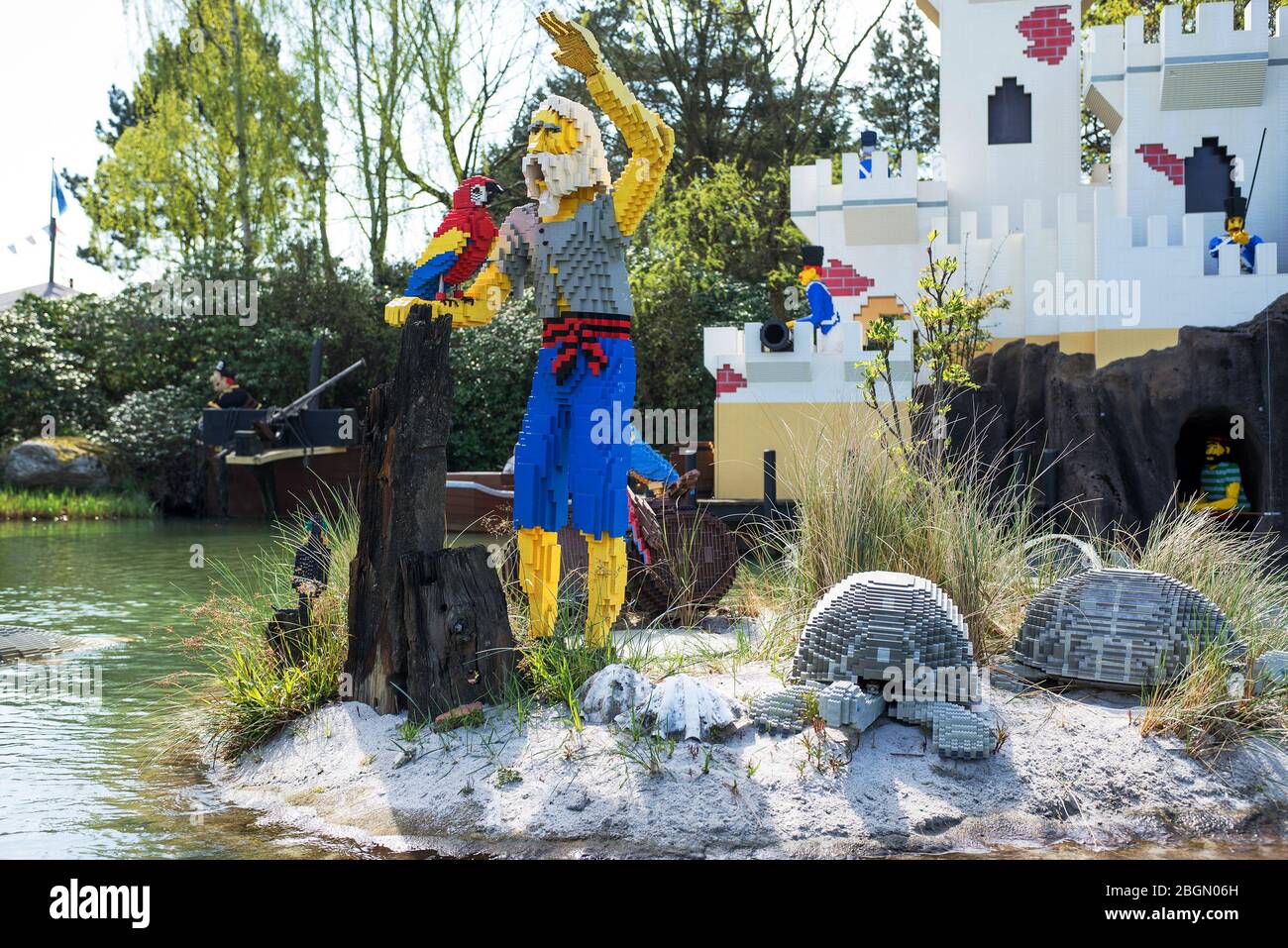 Entrance water park legoland hi-res stock photography and images - Alamy