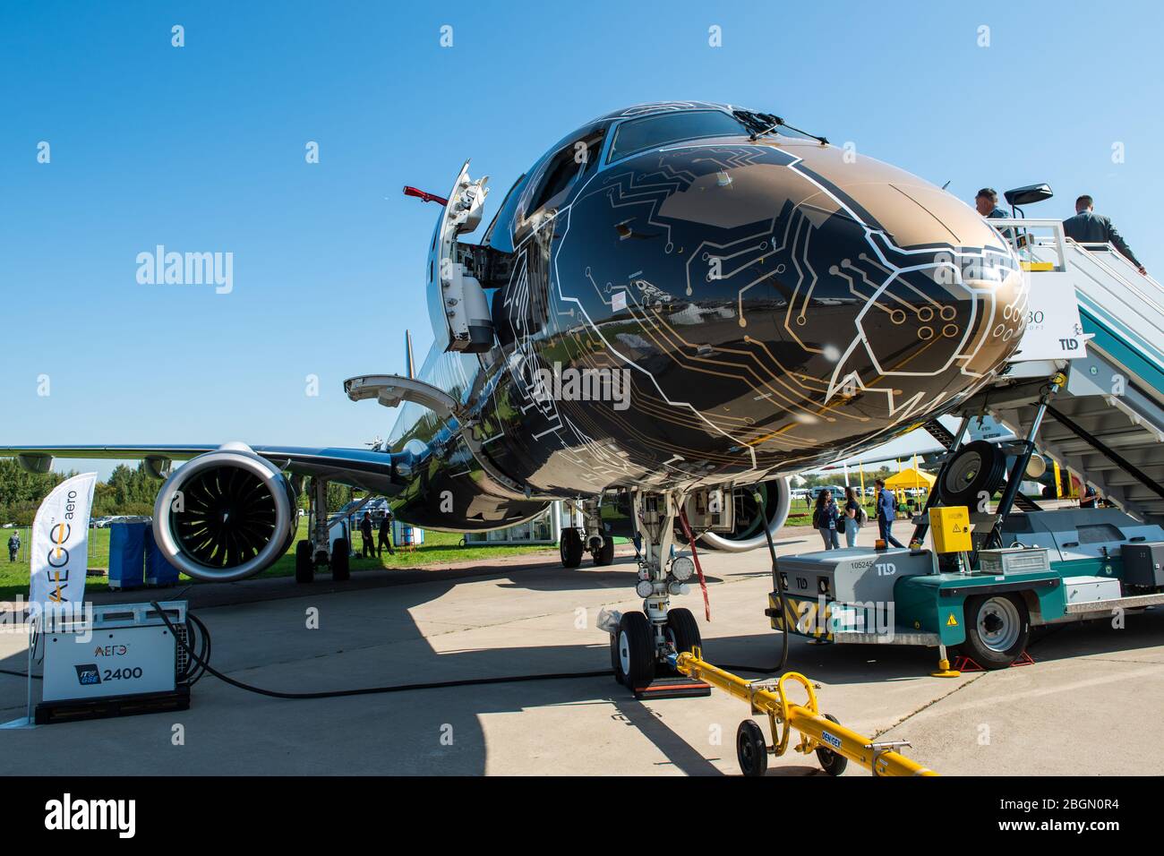 Embraer E195 E2 High Resolution Stock Photography and Images - Alamy