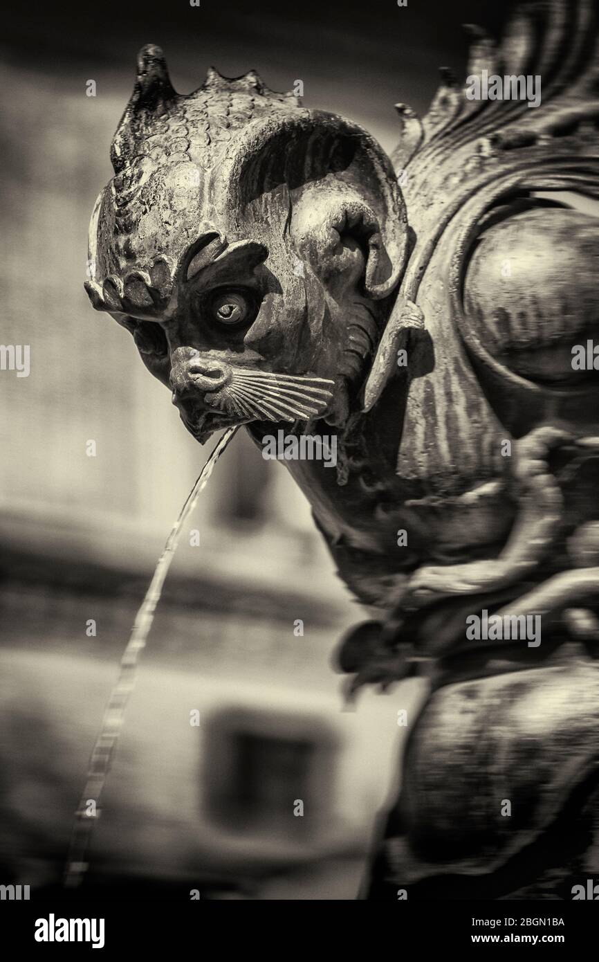 Grotesque creature hi-res stock photography and images - Alamy