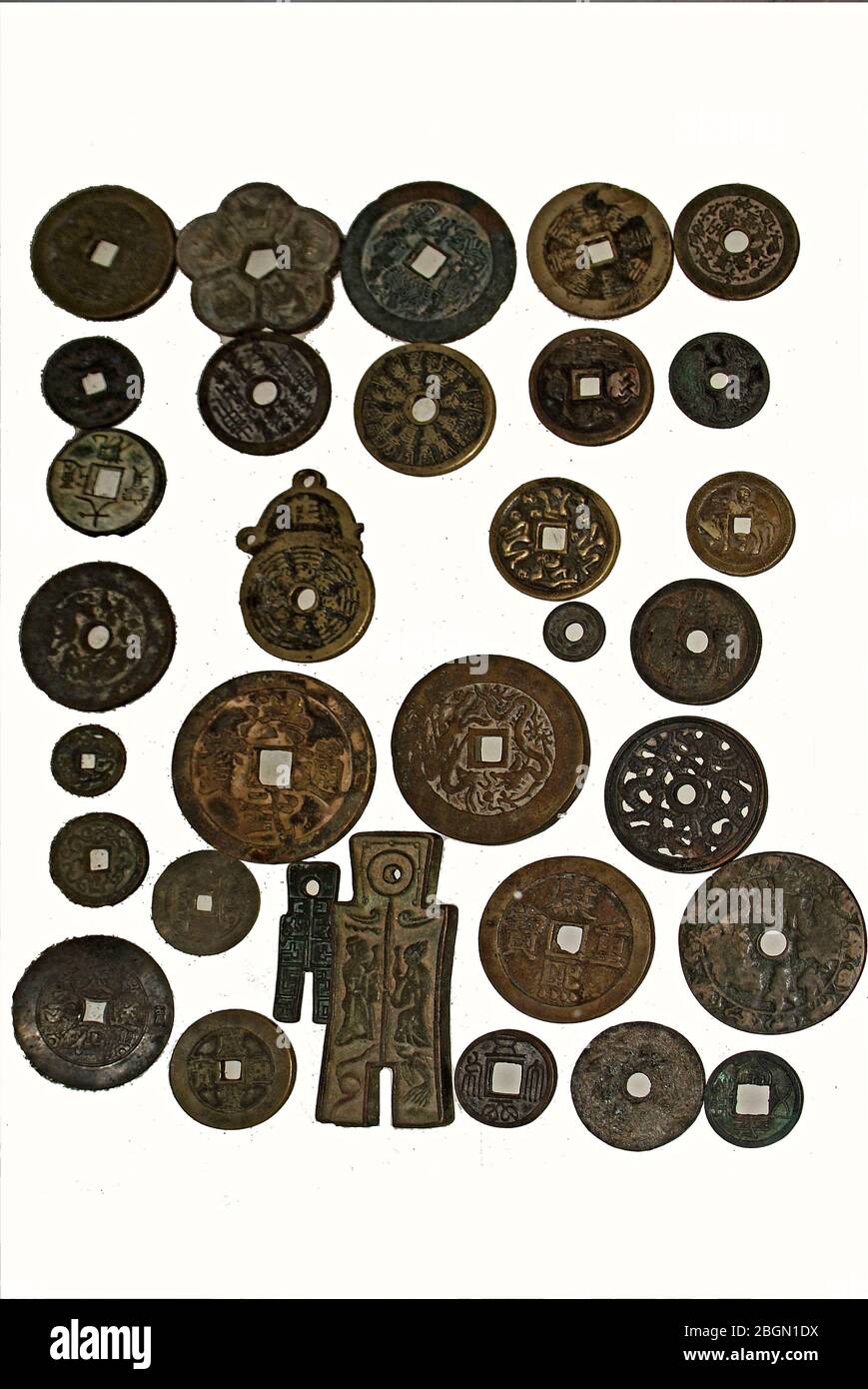 Ancient copper coins hi-res stock photography and images - Alamy