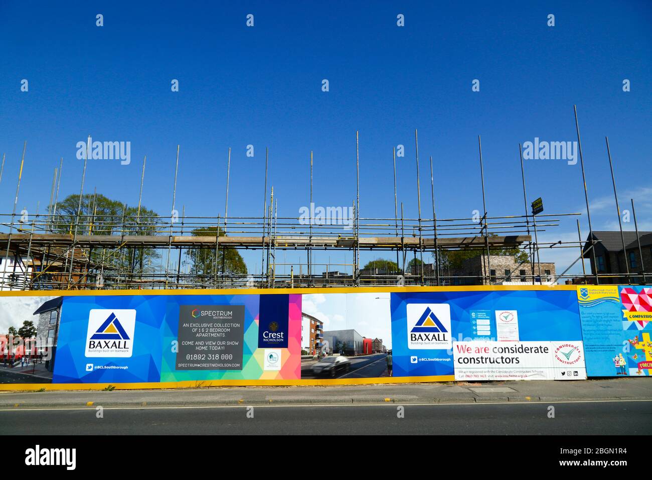 Scaffold scaffolding signs hi-res stock photography and images - Alamy
