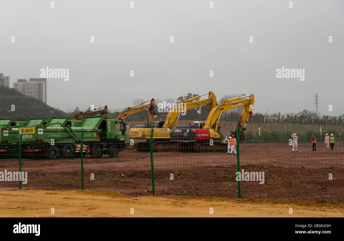 Guangzhou. 22nd Apr, 2020. Photo taken on April 22, 2020 shows vehicles ...