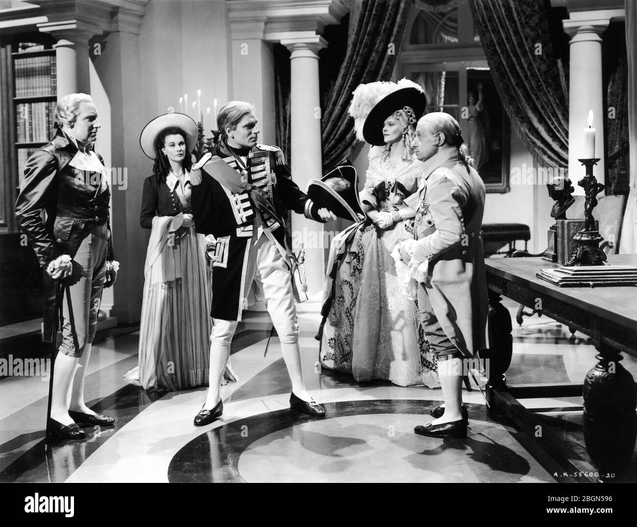 ALAN MOWBRAY as Sir William Hamilton VIVIEN LEIGH as Emma, Lady ...