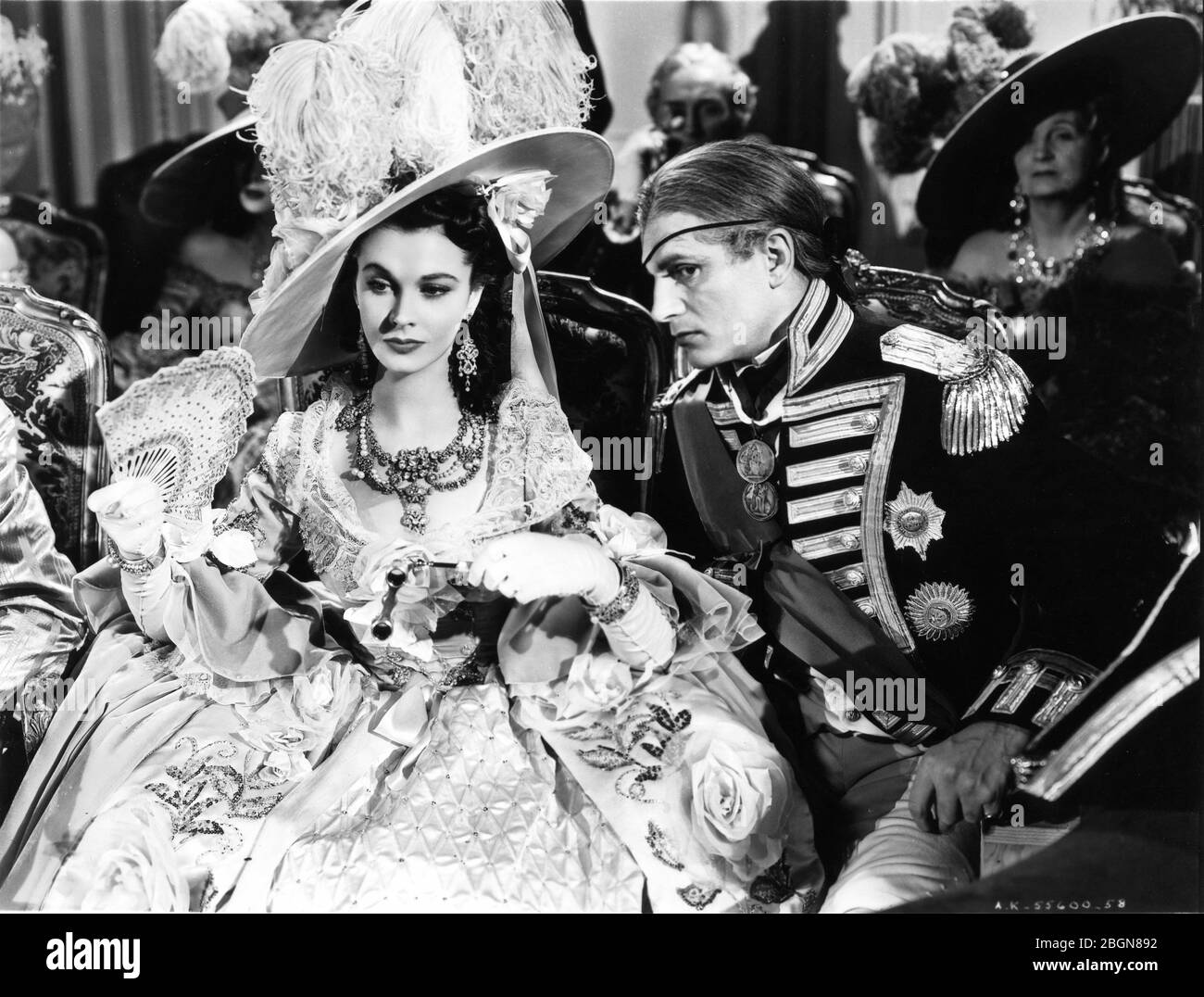 VIVIEN LEIGH as Emma, Lady Hamilton and LAURENCE OLIVIER as Nelson in ...