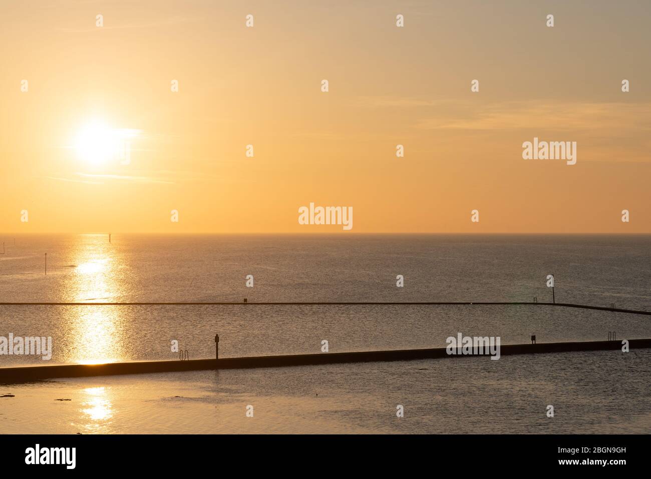 Walpole Bay tidal pool, Margate, Kent Stock Photo - Alamy