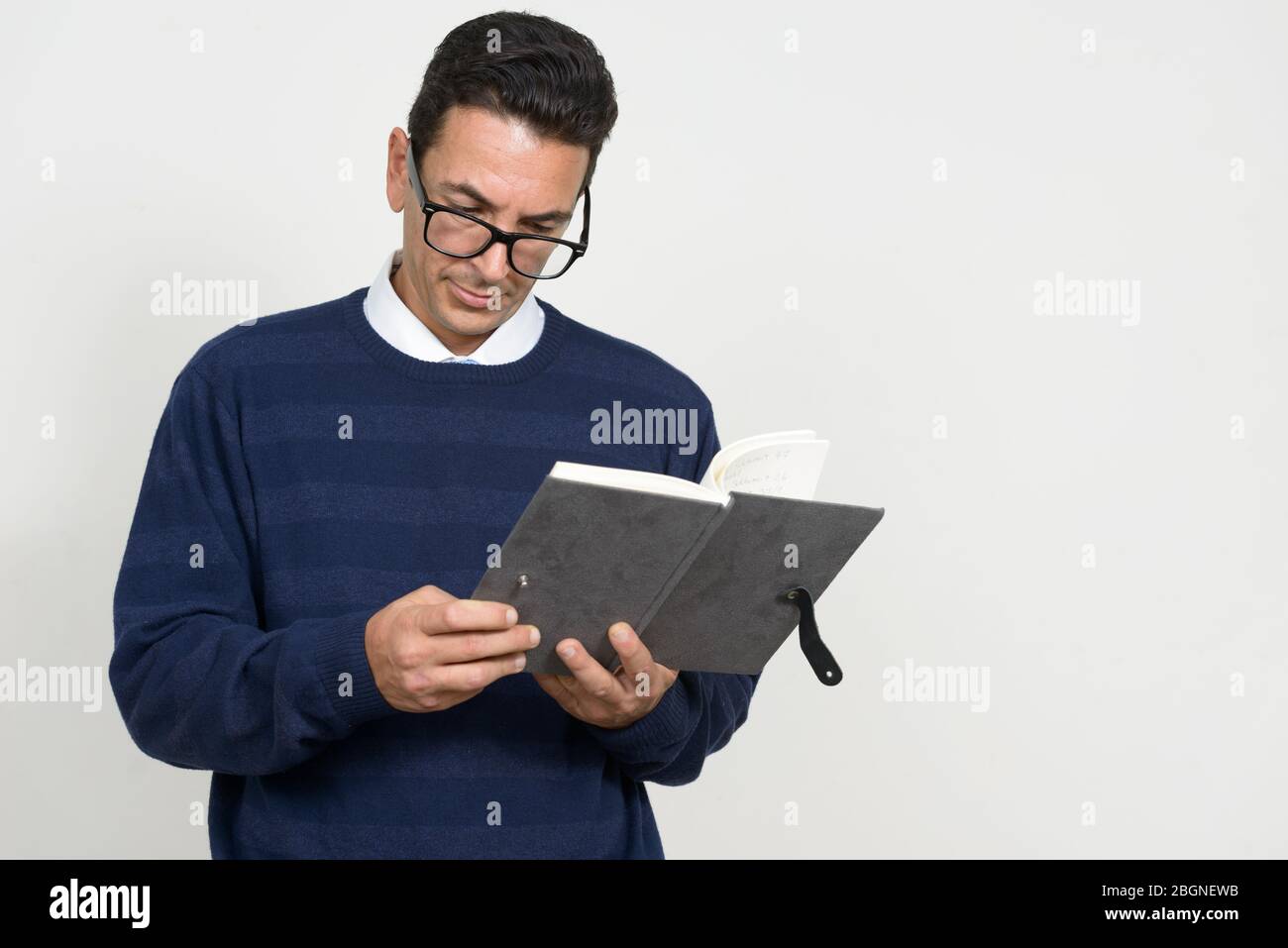Man men male reading hi-res stock photography and images - Alamy