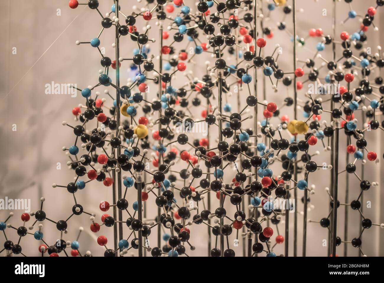 Molecular model of hydrogen hi-res stock photography and images - Alamy
