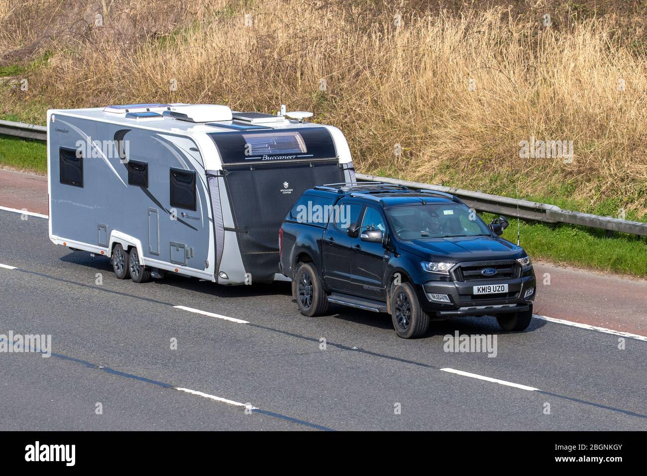 2019 black Ford Ranger Wildtrak 4X4 DCB T towing Buccaneer Touring ...