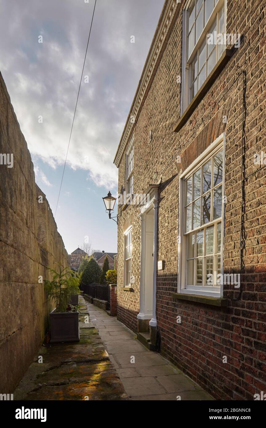Tower Place, Alleyway, York Stock Photo - Alamy
