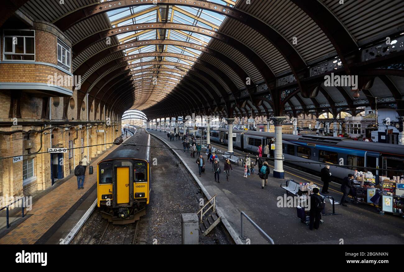 Train to york hi-res stock photography and images - Alamy