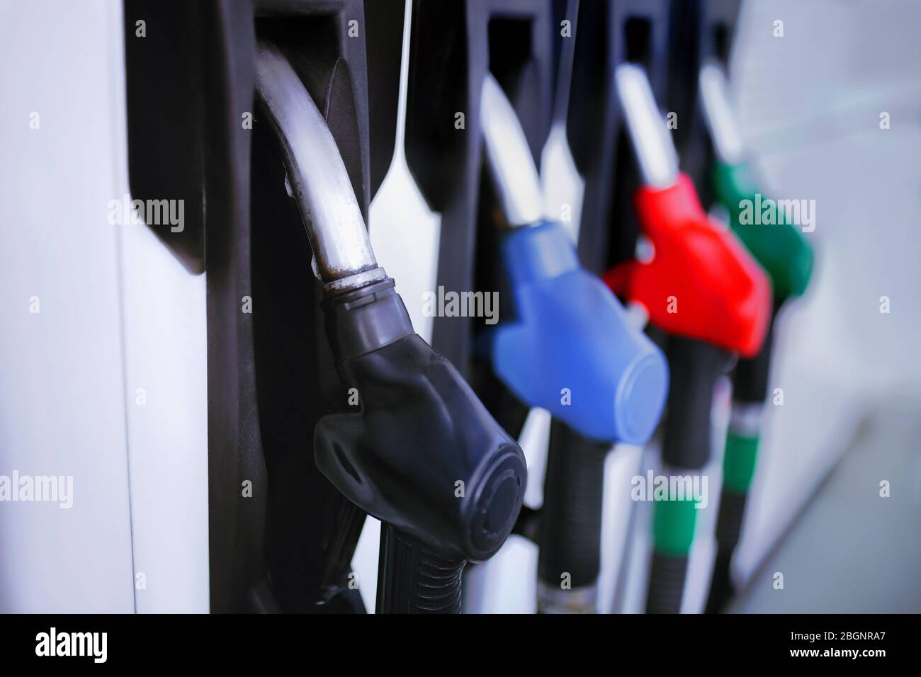 Black guns hi-res stock photography and images - Alamy