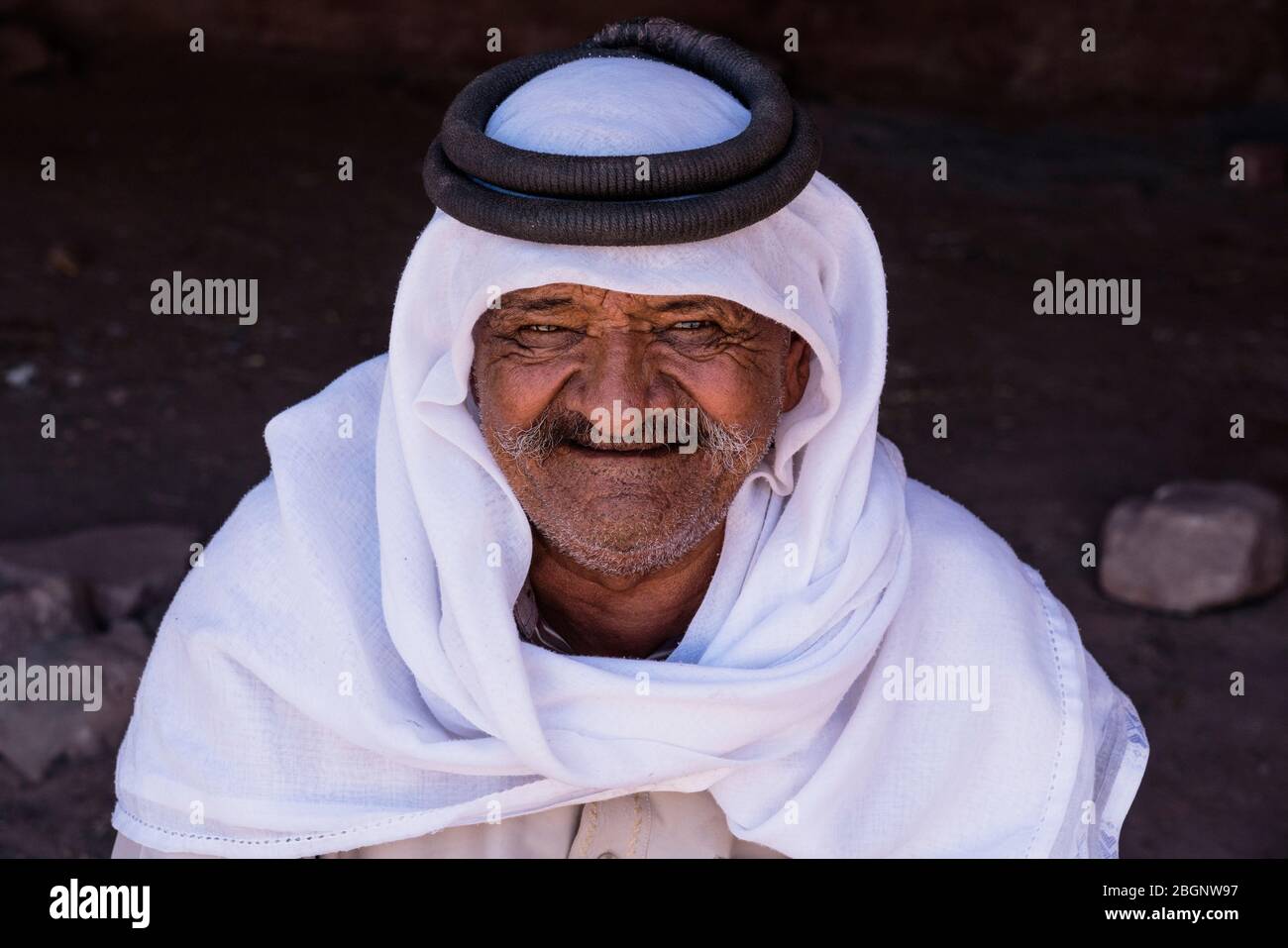 Agal rope headband hi-res stock photography and images - Alamy