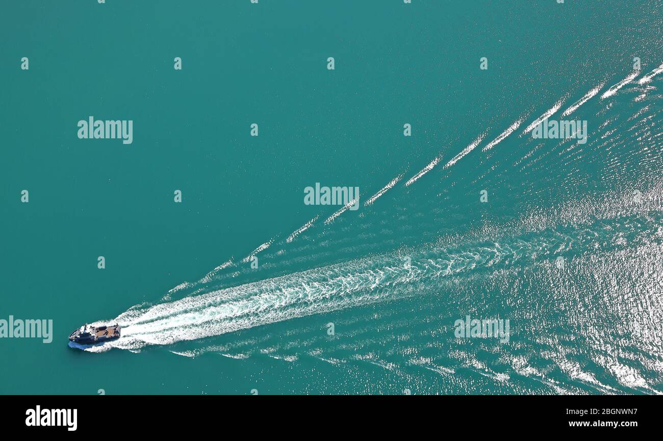 Aerial photo of vessel and wake Stock Photo - Alamy