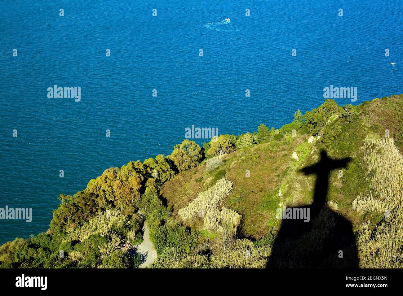 Shadow of crucified christ hi-res stock photography and images - Alamy