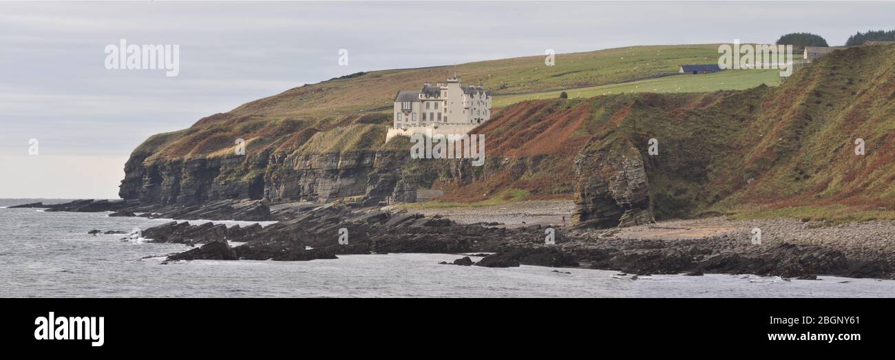 Dunbeath castle hi-res stock photography and images - Alamy