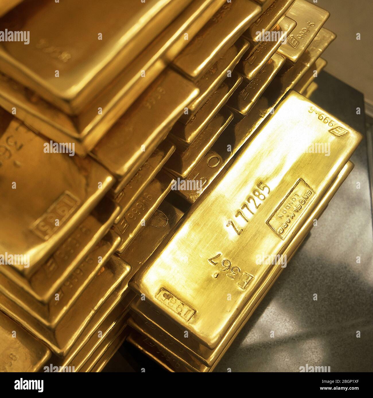 Bars of Gold bullion Stock Photo - Alamy