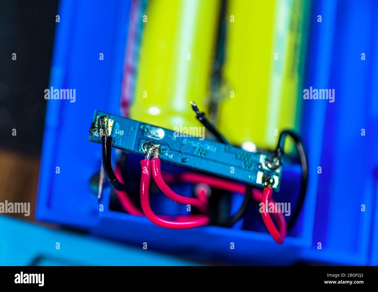 Battery support hi-res stock photography and images - Alamy