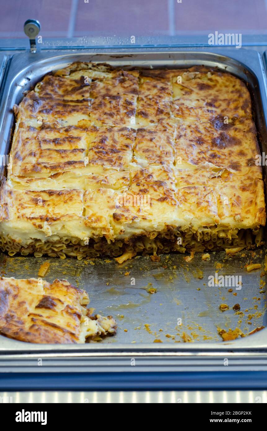 buffet bain marie catering pasticcio containers Stock Photo - Alamy
