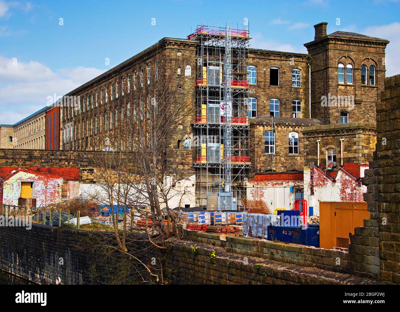 Work paused on a renovation project due to the coronavirus lock-down ...