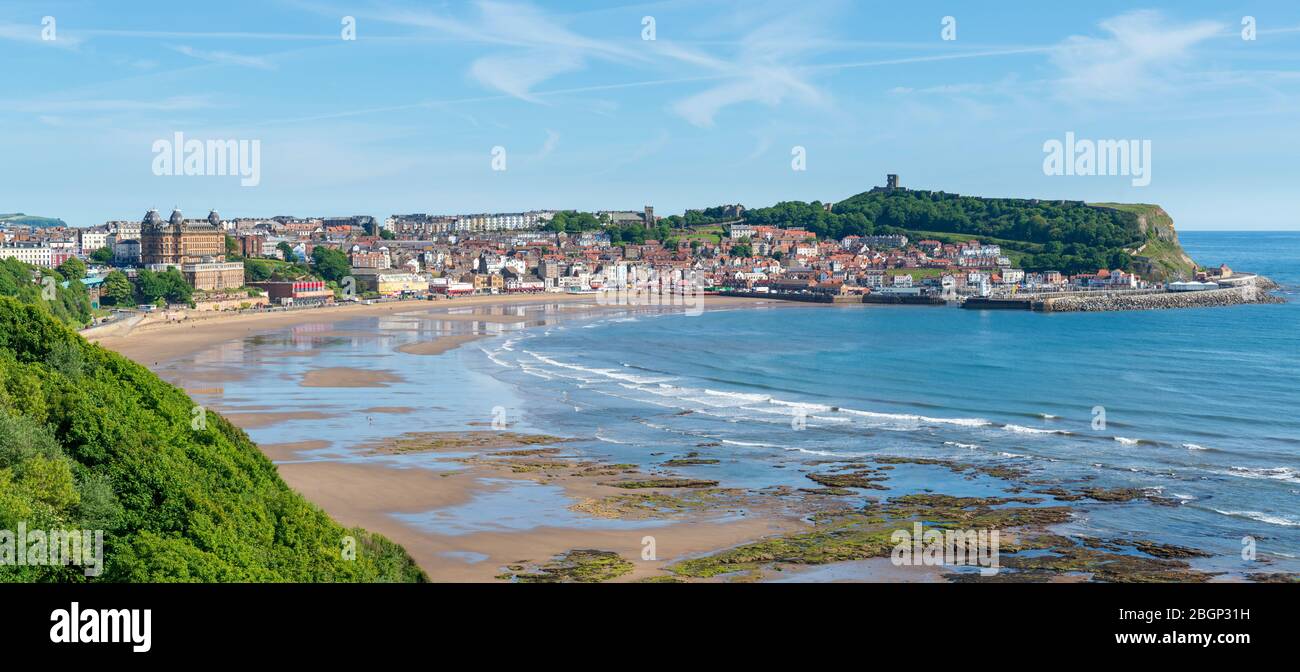Scarborough south bay beach promenade hi-res stock photography and ...