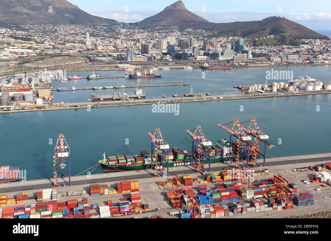 Aerial view of Cape Town Harbour and Container Terminal Stock Photo - Alamy