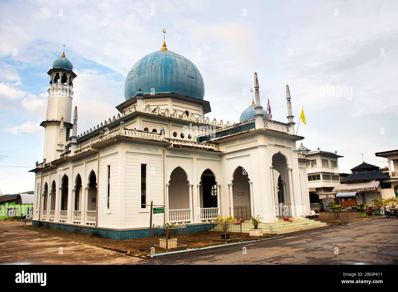 YALA, THAILAND - August 16 : Central Mosque or Masjid klang of Betong ...