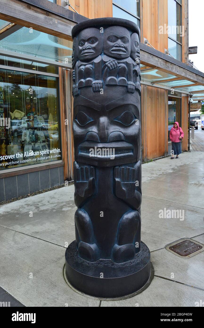 Tsimshian hi-res stock photography and images - Alamy