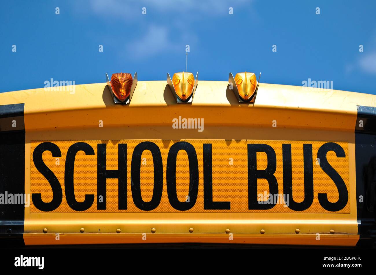 Schoolbus icon hi-res stock photography and images - Alamy