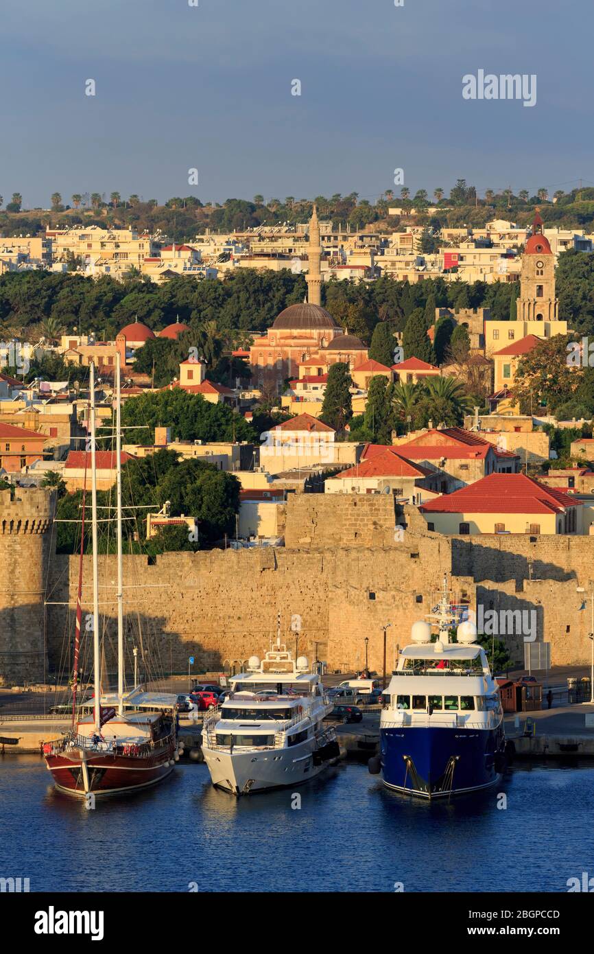 Kolona hi-res stock photography and images - Alamy