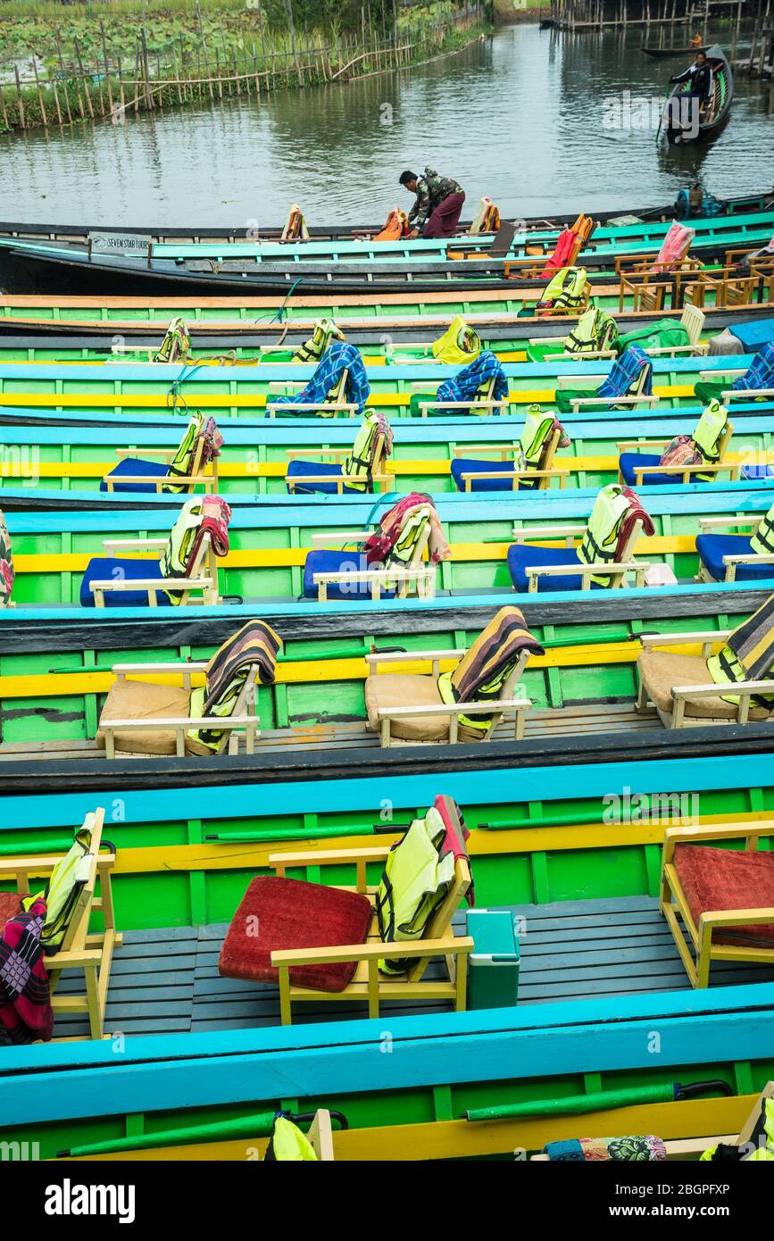 Colourful tourists boats at Inle Lake, Myanmar Stock Photo - Alamy