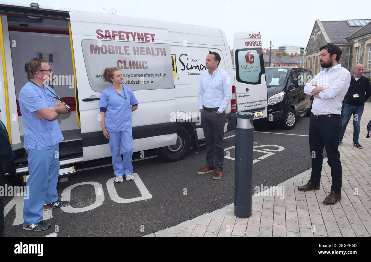 Environment minister eoghan murphy meet dr enda barron hi-res stock ...