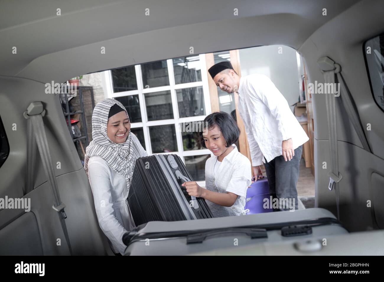 Malay family car hi-res stock photography and images - Alamy