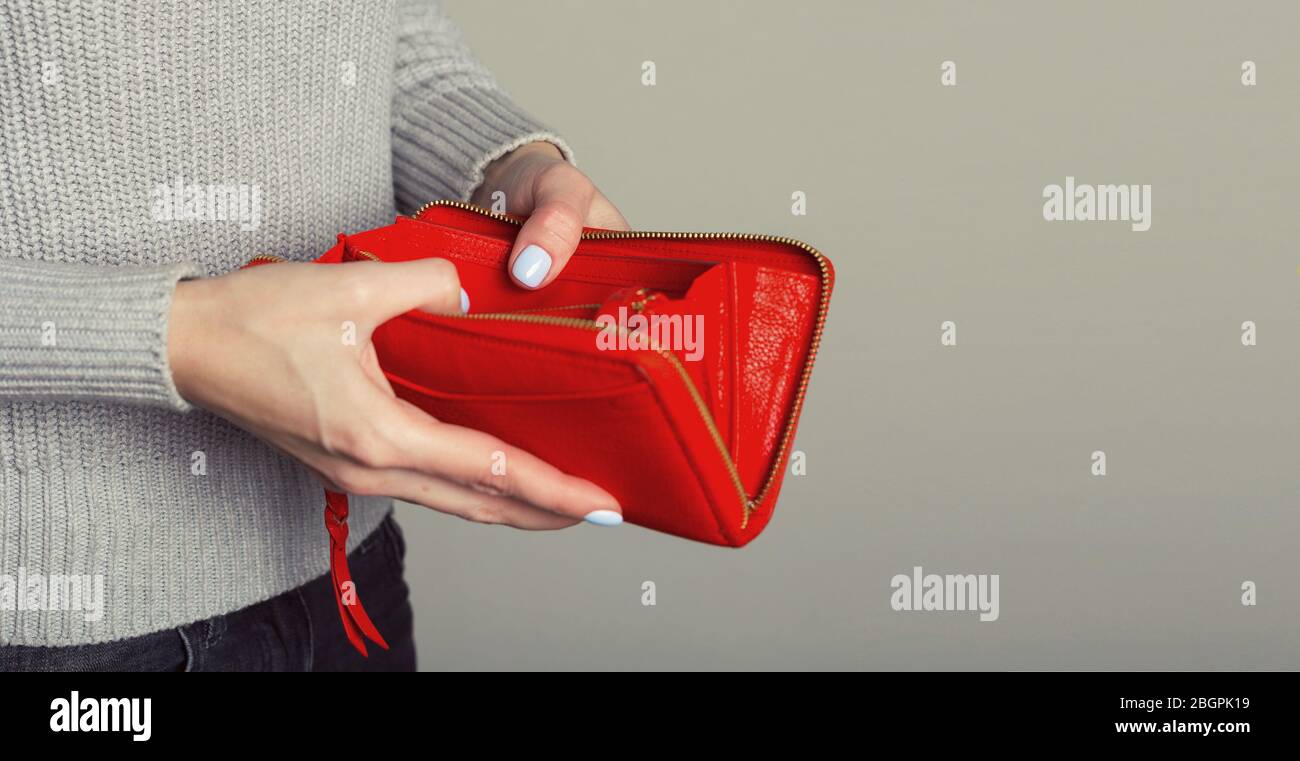 Empty wallet hands hi-res stock photography and images - Alamy
